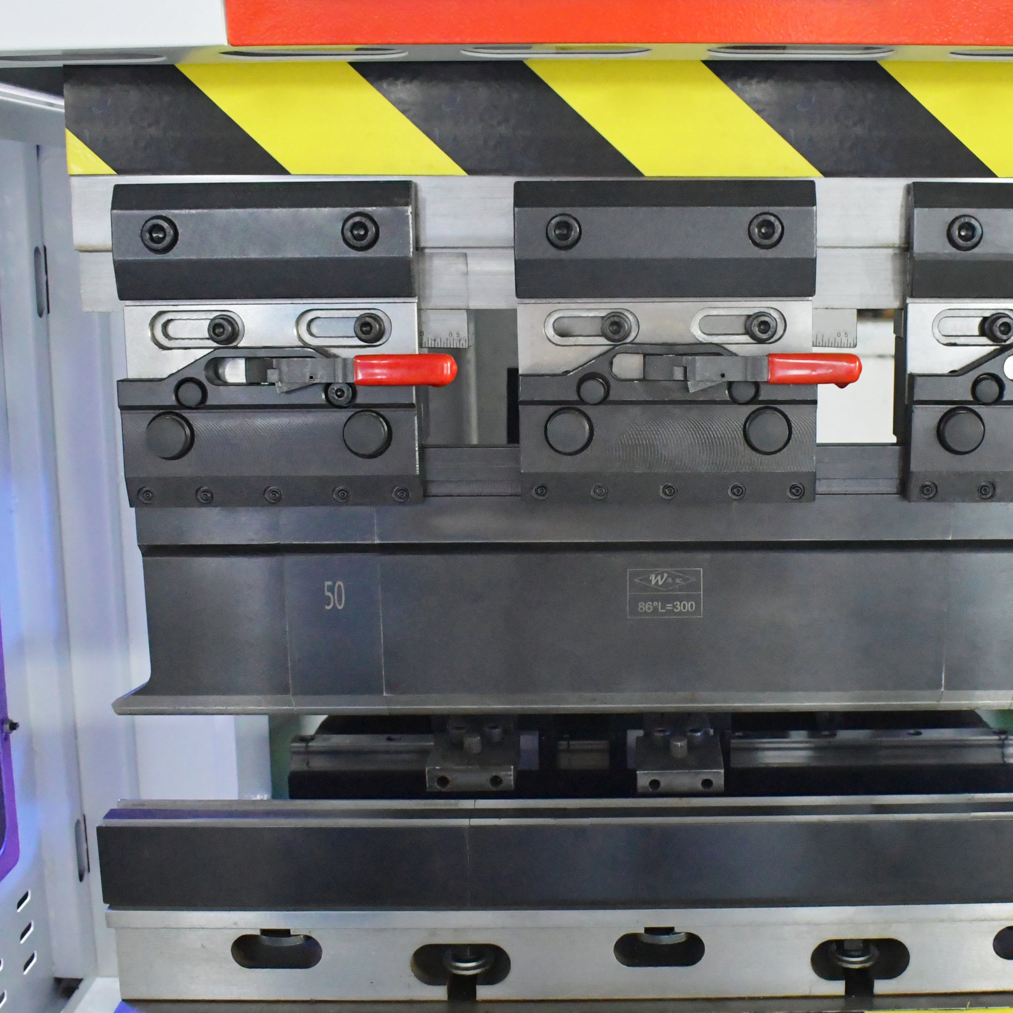 HCGMT® Electric Single-Axis Bending Machine – GTM